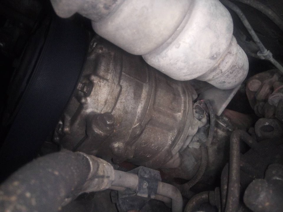 AC compressor LAND ROVER RANGE ROVER SPORT I (L320) 3.6 D 4x4 9829507 ...