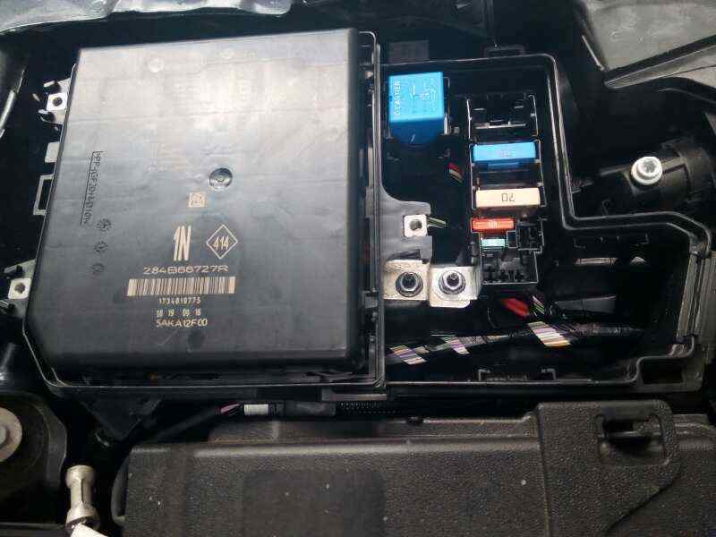 Boîte à Fusibles RENAULT MEGANE IV Hatchback (B9A/M/N_) 1.6 dCi 130 ...