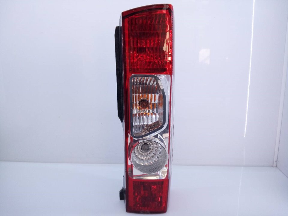 Feu arrière droit CITROËN JUMPER II Van 2.2 HDi 100 7660777 | B-Parts