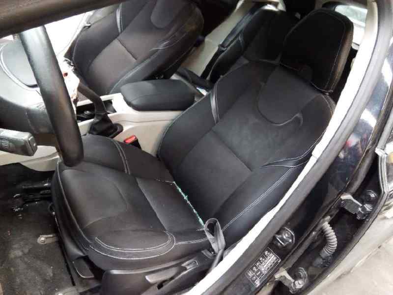 Right front suspension arm VOLVO V40 Hatchback (525, 526) D2 31340231 ...