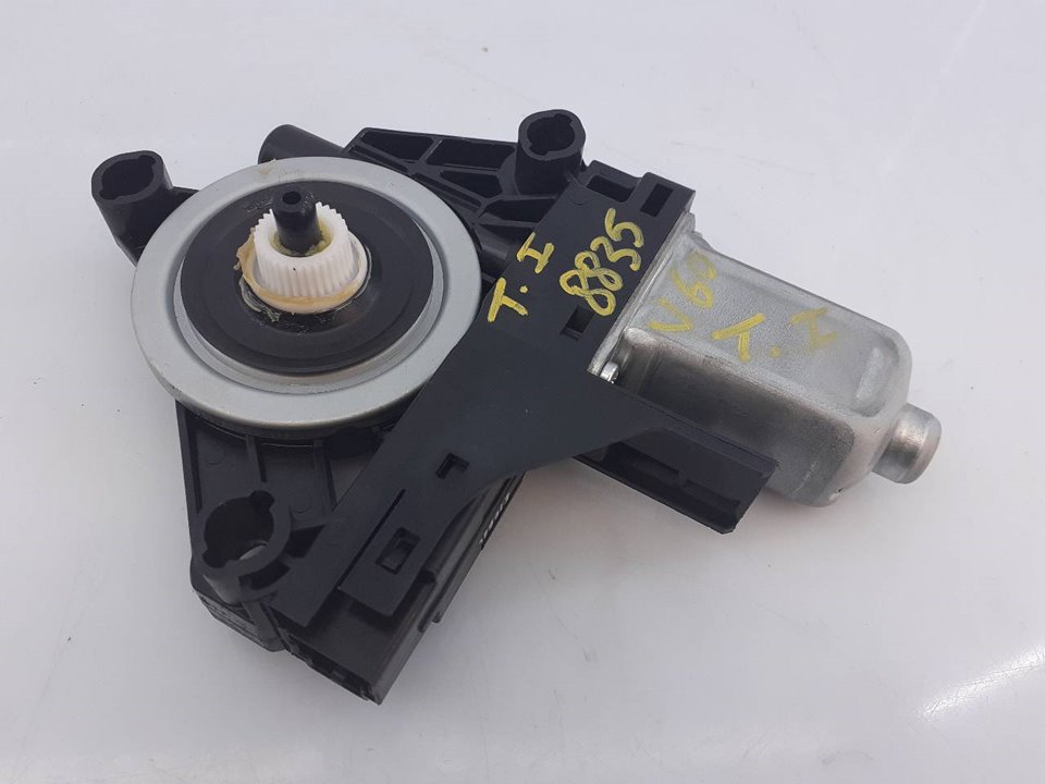 Rear left window mechanism VOLVO V60 I (155, 157) D3 8104323 | B-Parts