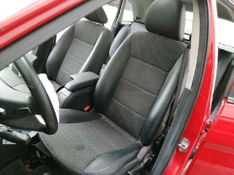 Fuse box MERCEDES-BENZ B-CLASS (W245) B 180 CDI (245.207) 0025451201 ...