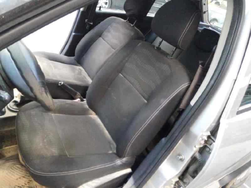 Front left lock DACIA SANDERO 1.5 dCi 8200735227 | B-Parts