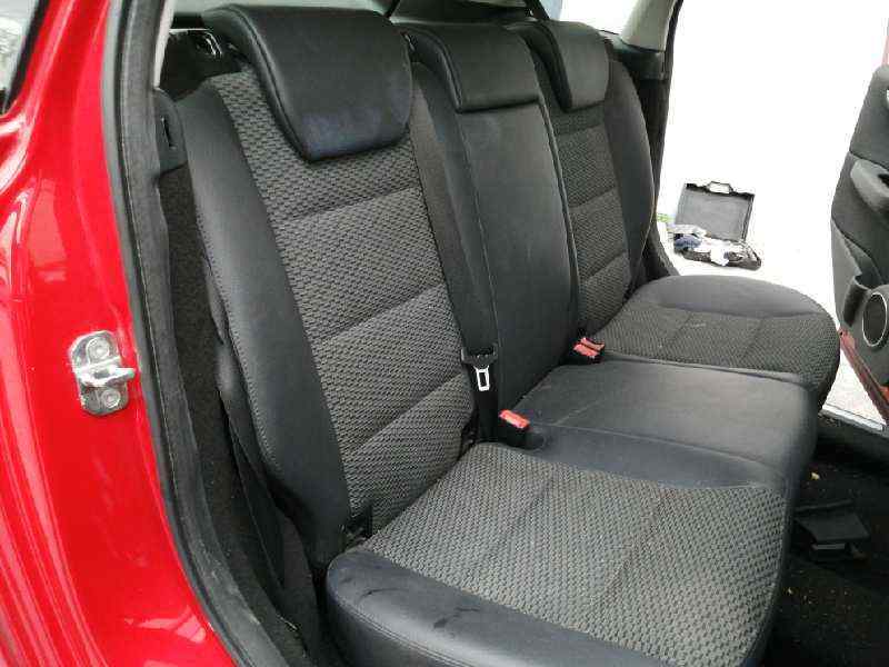 Fuse box MERCEDES-BENZ B-CLASS (W245) B 180 CDI (245.207) 0025451201 ...