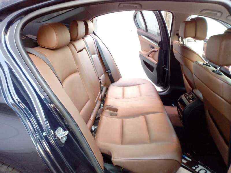 Puxador interior trás esquerdo BMW 5 (F10) 520 d 51217225689 | B-Parts