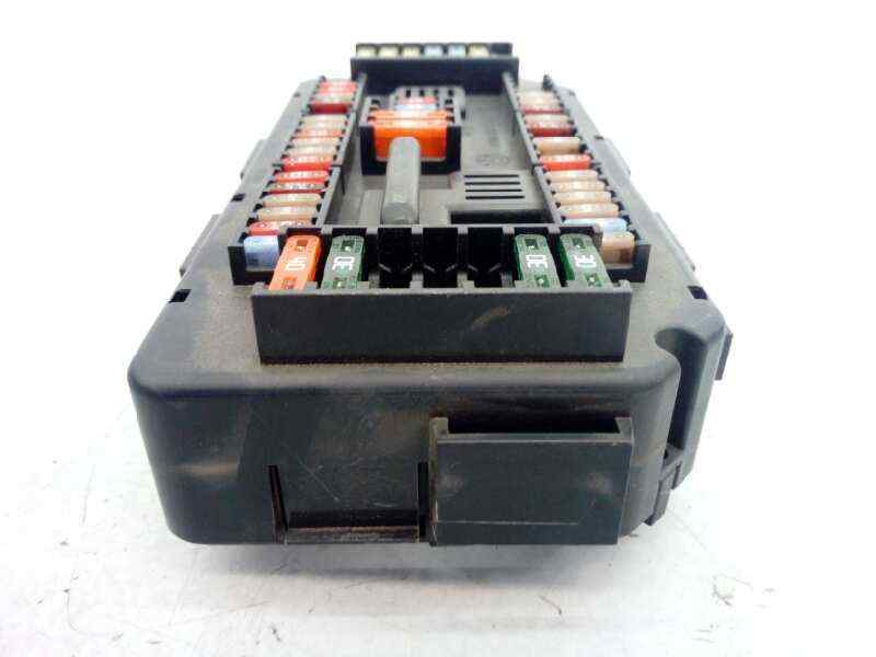 Fuse box BMW 3 (F30, F80) 318 d 5107699 | B-Parts