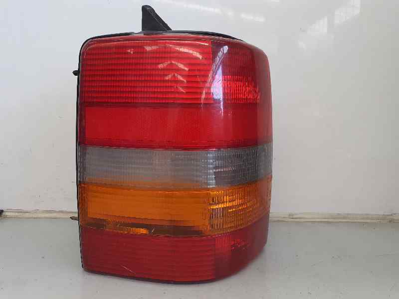 Feu arrière gauche JEEP CHEROKEE (XJ) 2.5 TD 4x4 55155765AA ...