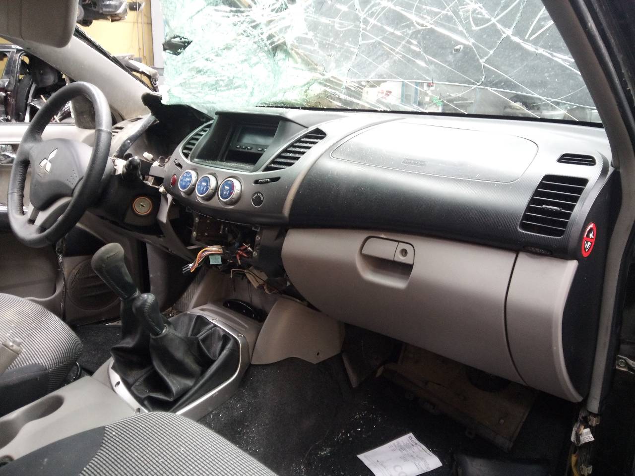 Dashboard MITSUBISHI L200 / TRITON (KA_T, KB_T) 2.5 DI-D 4WD (KB4T ...