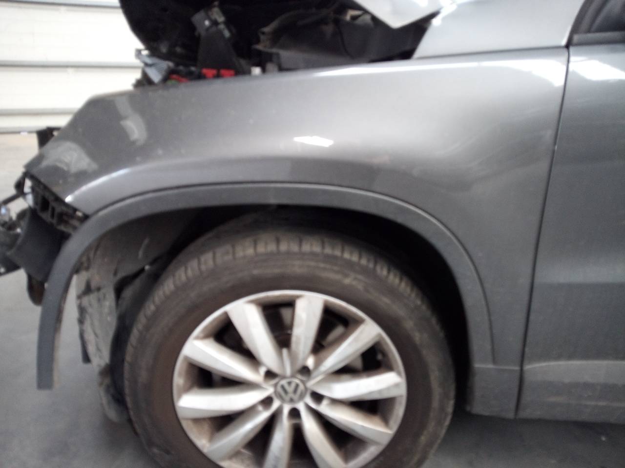 Left front fenders VW TIGUAN (5N_) 2.0 TDI 12985542 | B-Parts