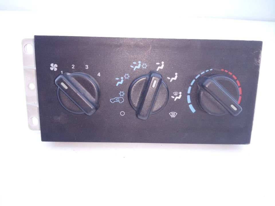Climate control JEEP CHEROKEE (XJ) 2.5 TD 4x4 4392714 | B-Parts
