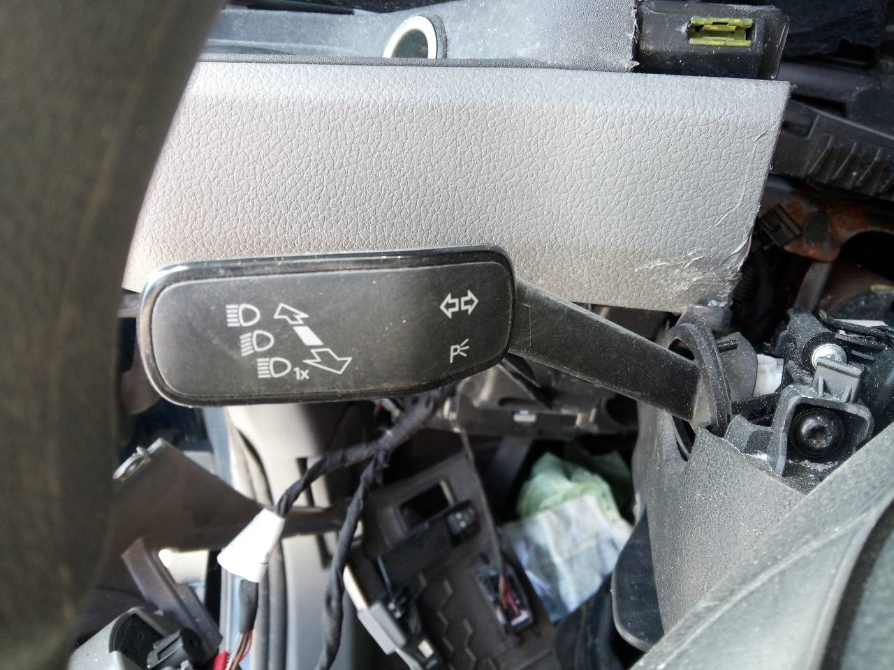 Steering column stalk VW CRAFTER Van (SY_, SX_) 2.0 TDI FWD (SYB, SYC ...