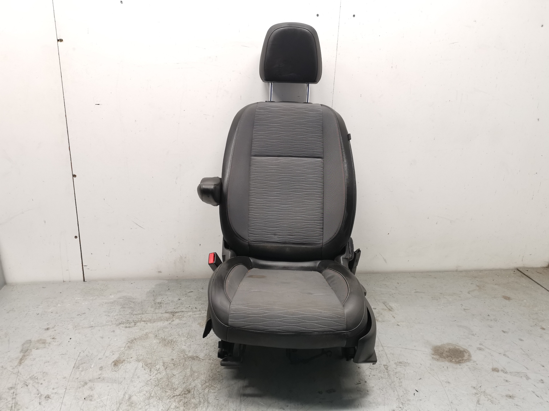 Fahrersitz OPEL MOKKA / MOKKA X (J13) 28995567 | B-Parts