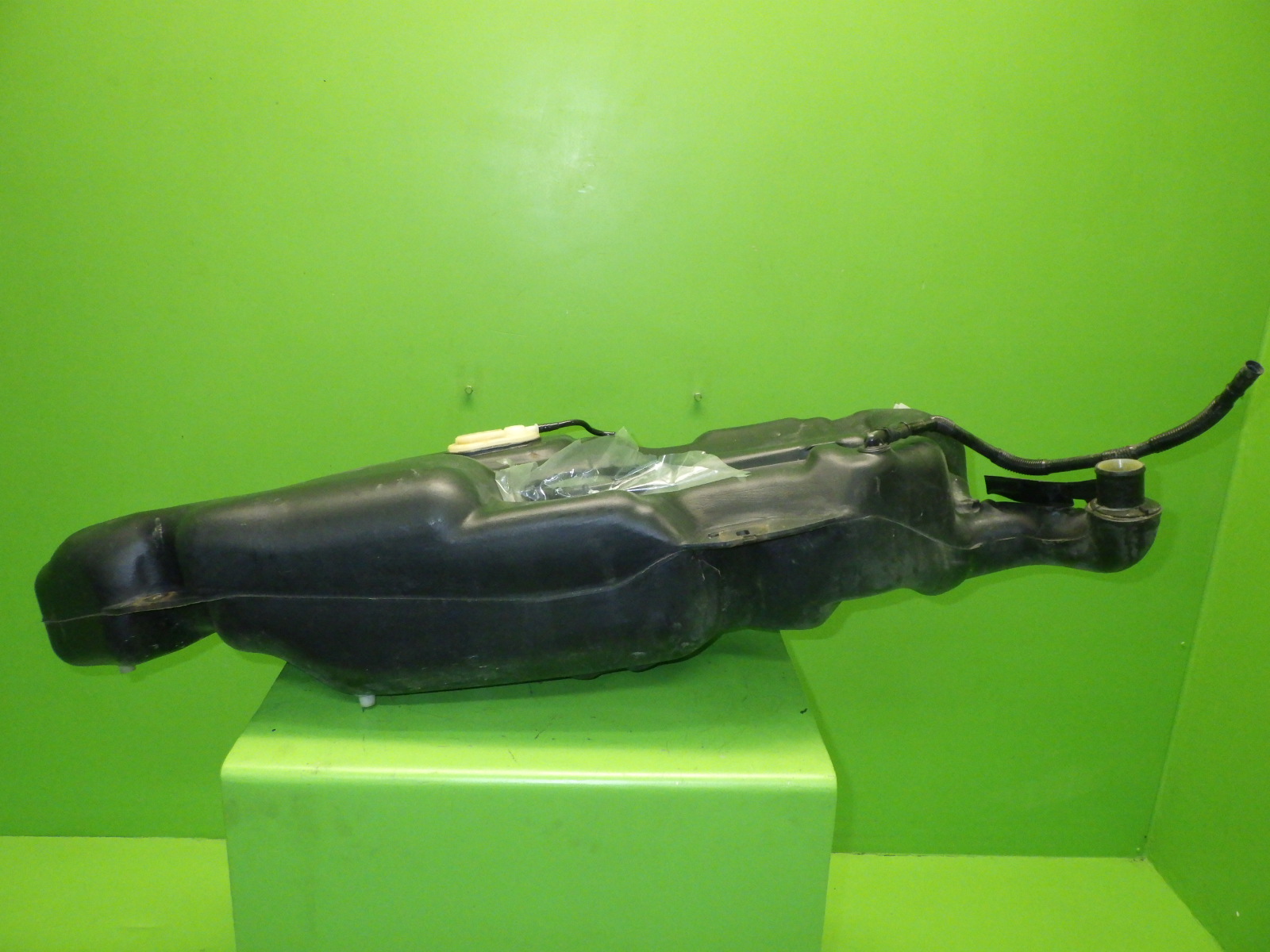 Fuel tank PEUGEOT 206 CC (2D) 2.0 S16 28206834 | B-Parts
