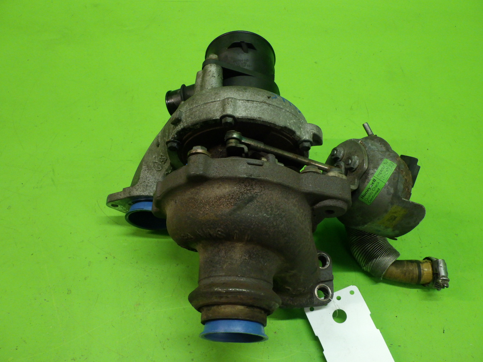 Turbo VOLVO V50 (545) D2 24479279 | B-Parts