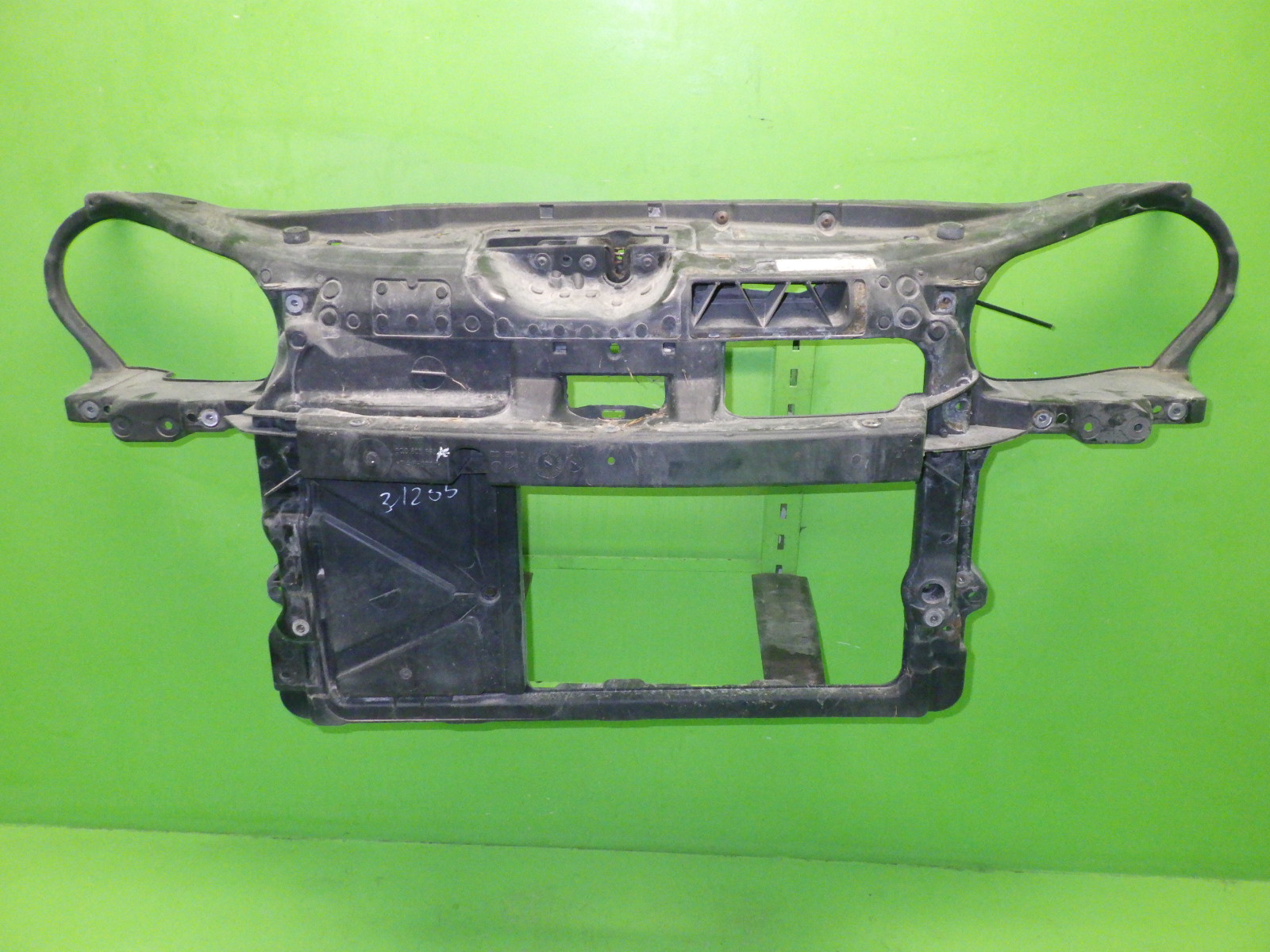 Crossmember VW POLO IV (9N_, 9A_) 1.2 16856386 | B-Parts