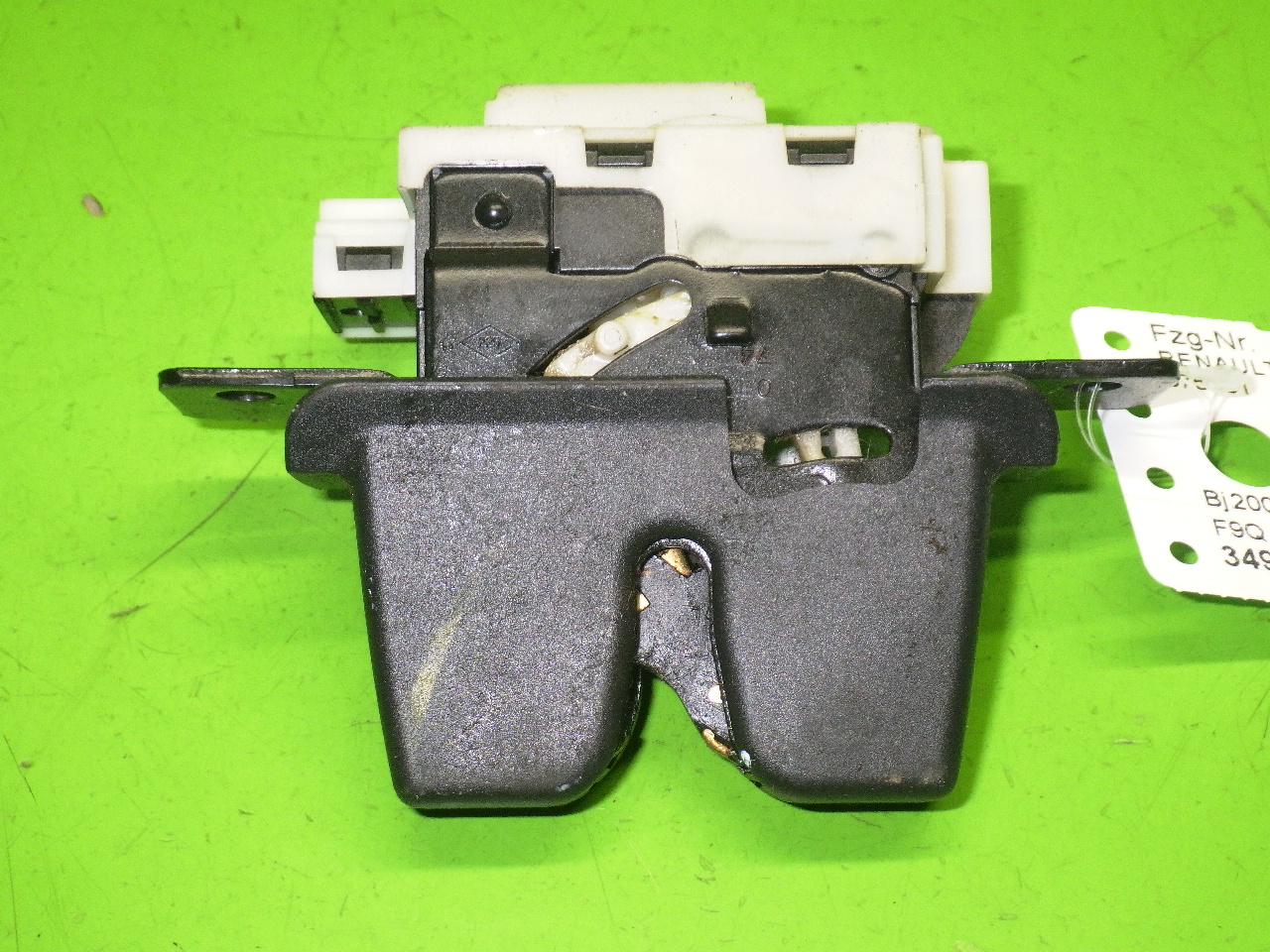 Tailgate lock RENAULT MEGANE II (BM0/1_, CM0/1_) 1.9 dCi (BM0G, CM0G ...