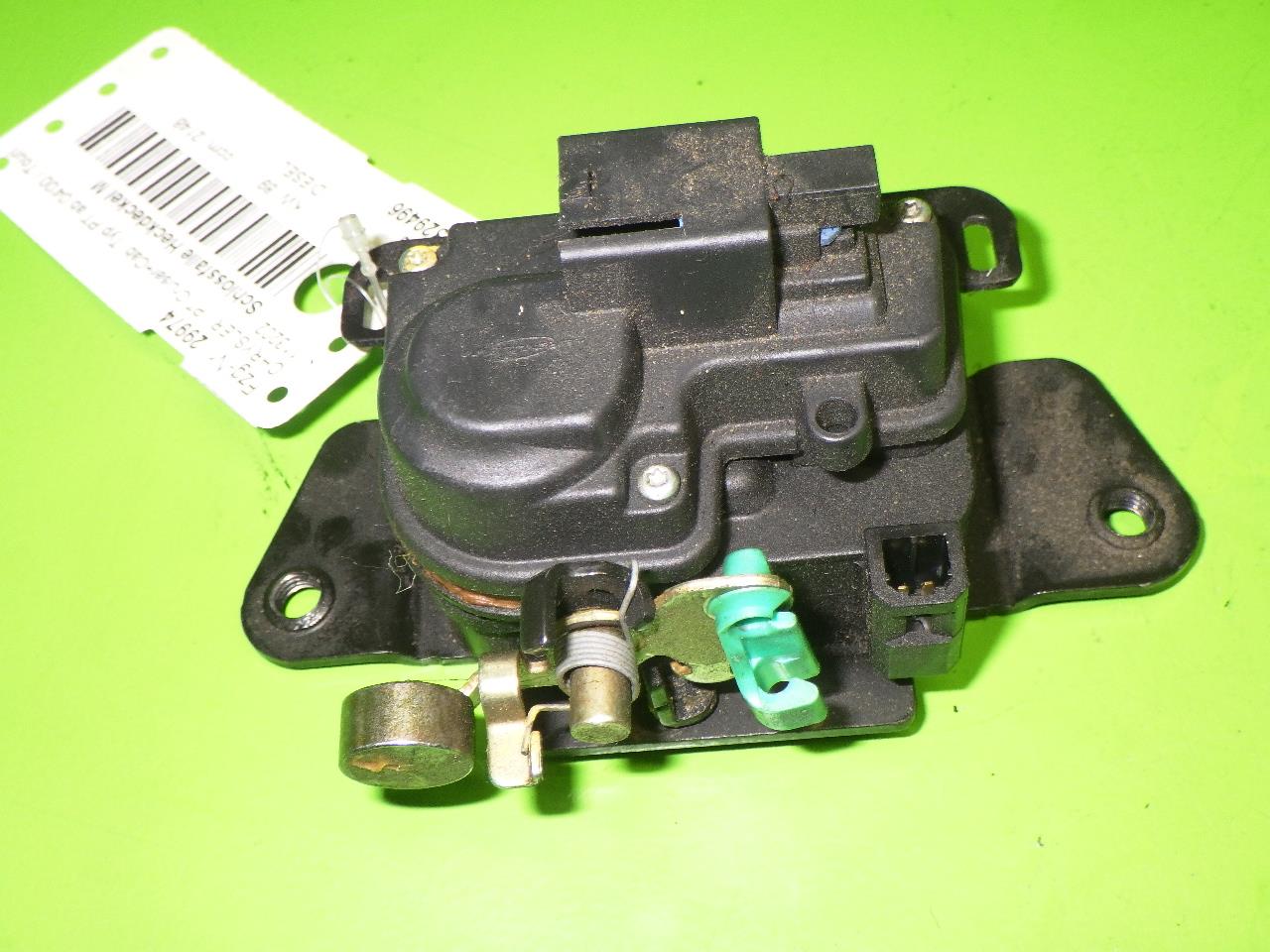 Tailgate lock CHRYSLER PT CRUISER (PT_) 2.2 CRD 6389774 | B-Parts