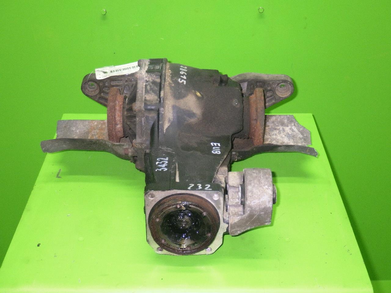 Rear differential AUDI A4 B6 Avant (8E5) 1.9 TDI quattro 6379932 | B-Parts
