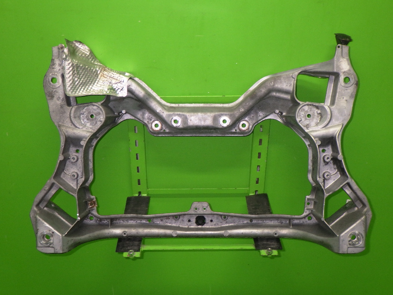 Subframe MERCEDES-BENZ C-CLASS (W203) C 220 CDI (203.006) 7833780 | B-Parts