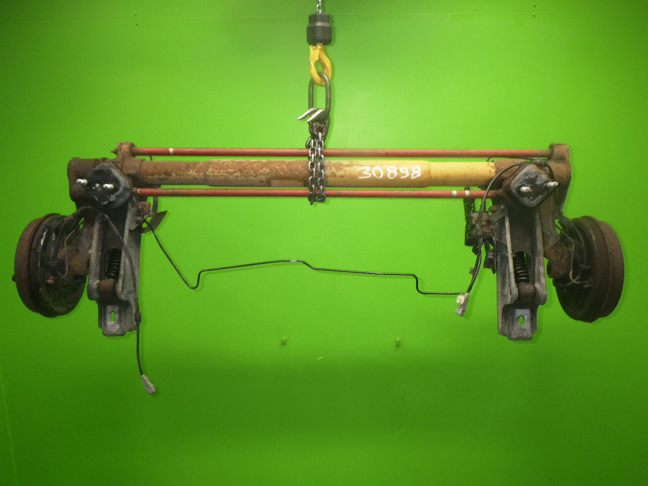 Rear axle PEUGEOT 306 Break (7E, N3, N5) 1.6 8104027 | B-Parts