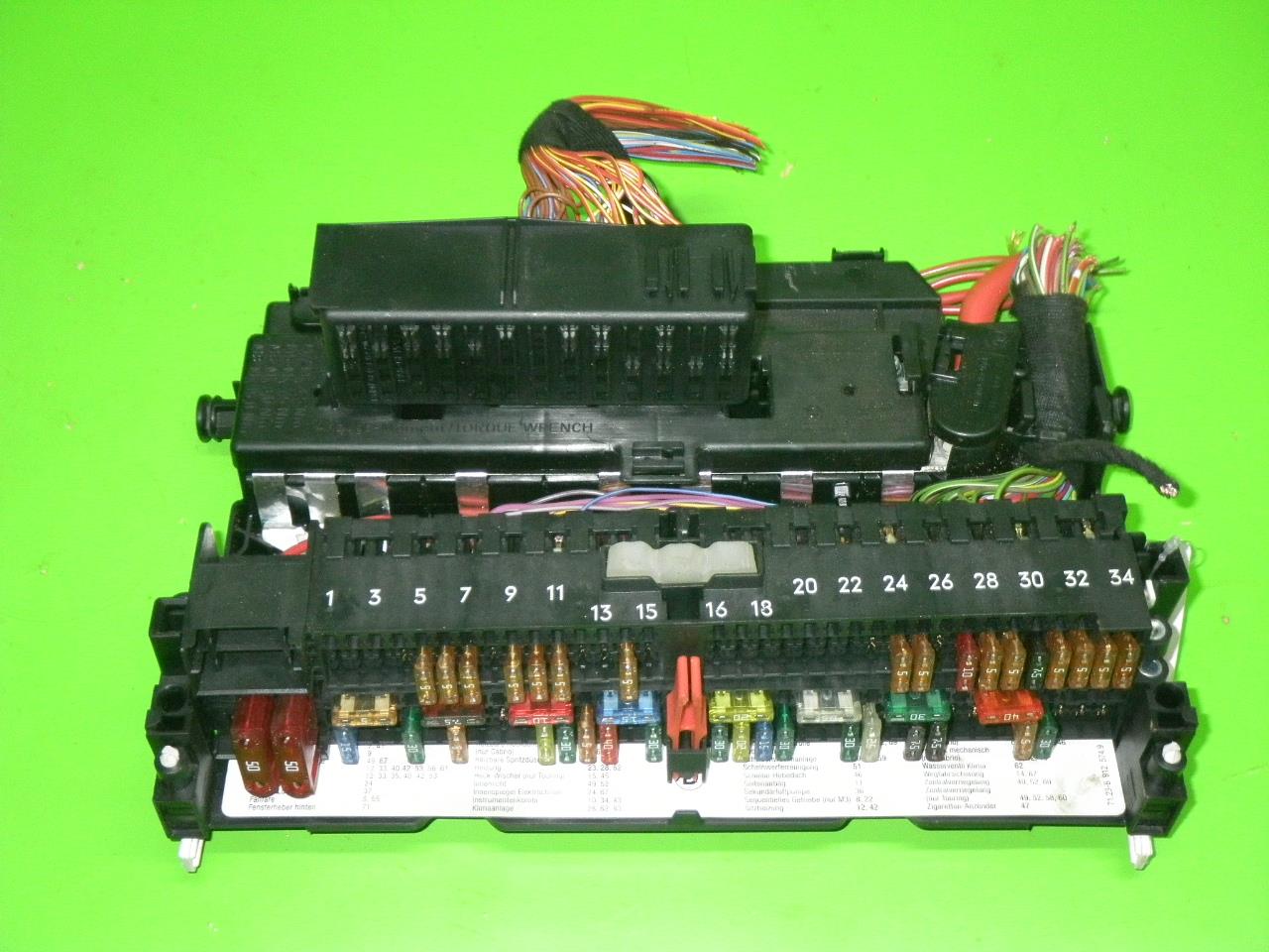 Fuse box BMW 3 (E46) 318 i 6366730 | B-Parts
