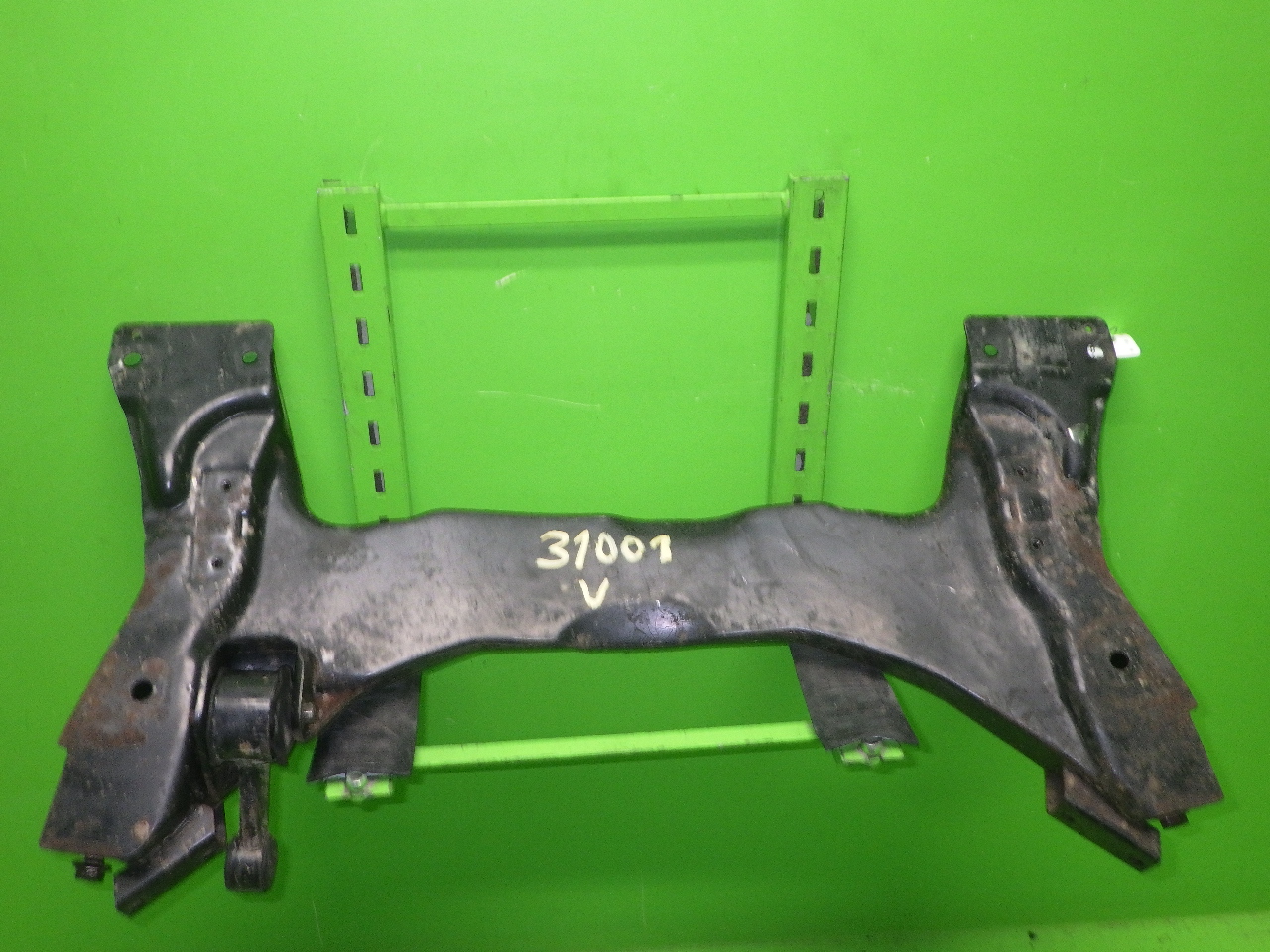 Subframe LAND ROVER FREELANDER I (L314) 2.0 DI 4x4 8528935 | B-Parts