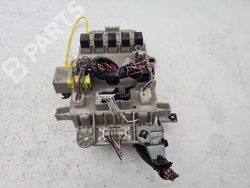Fuse box TOYOTA RAV 4 II (_A2_) 2.0 4WD (ACA21, ACA20) 7981925 | B-Parts