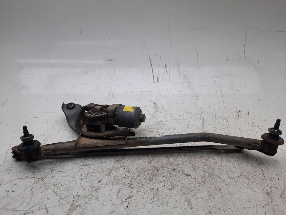 Front wiper motor DACIA DUSTER (HS_) 1.5 dCi 3652309 | B-Parts