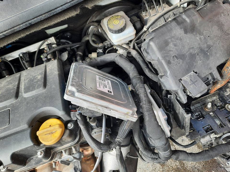 Engine control unit (ECU) OPEL CORSA E (X15) 1.4 LPG (08, 68) 9207074 ...