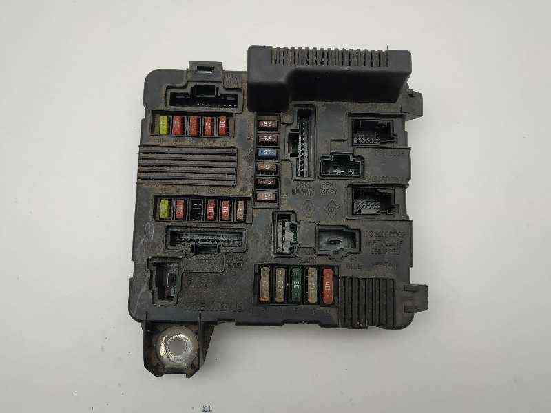 Boîte à Fusibles RENAULT GRAND SCÉNIC II (JM0/1_) 1.5 dCi (JM02, JM13 ...