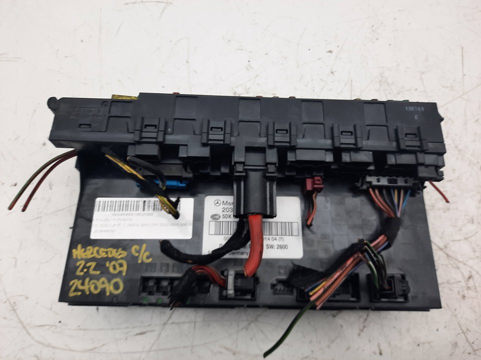 Fuse box MERCEDES-BENZ C-CLASS (W203) C 220 CDI (203.006) 2035450701 ...