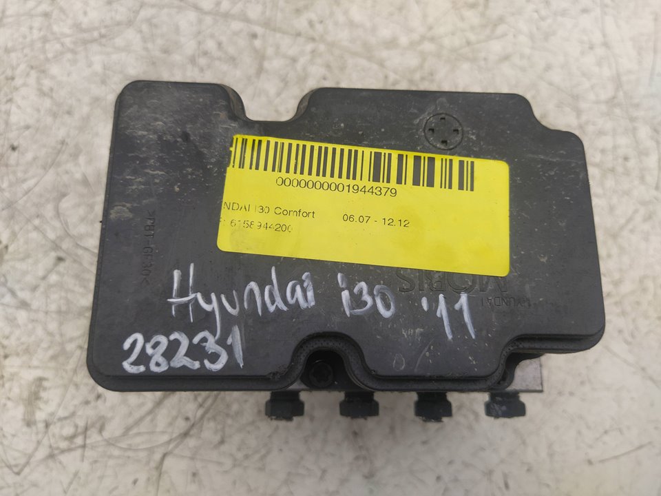 ABS pump HYUNDAI i30 Estate (FD) 1.4 9768852 | B-Parts