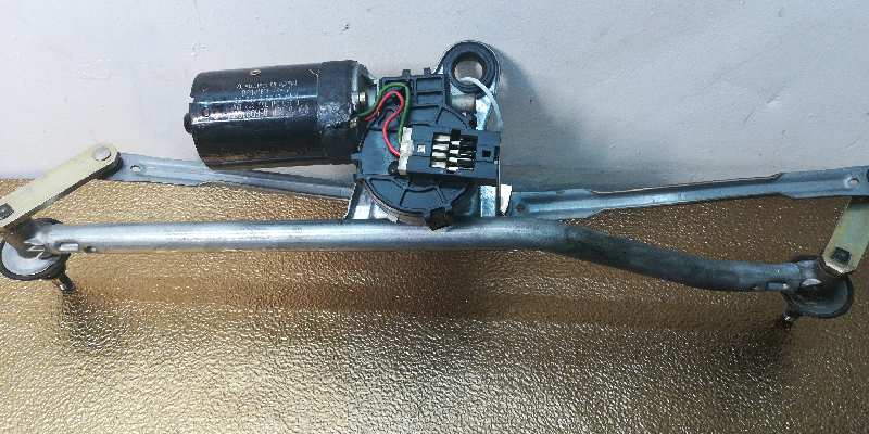 Front wiper motor BMW 3 (E46) 320 d 1395192 | B-Parts