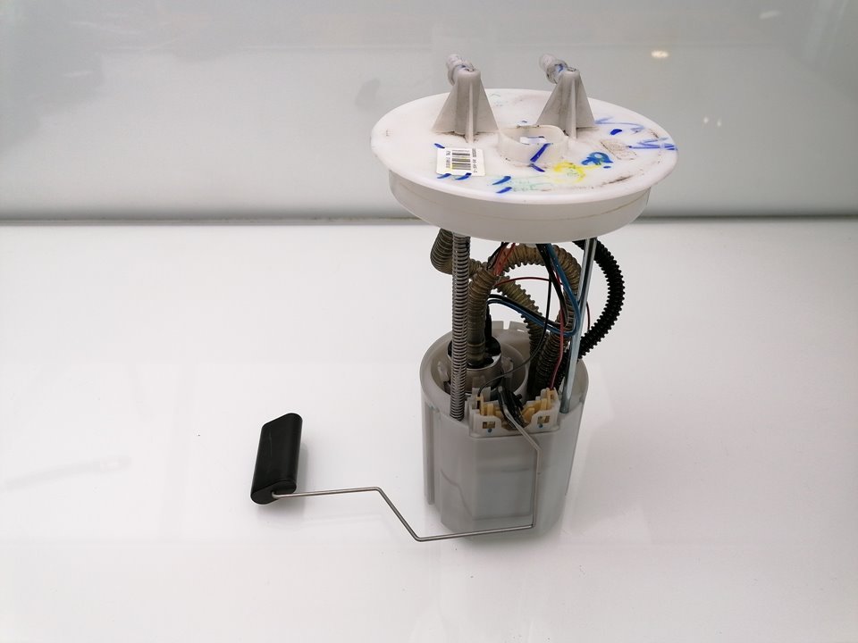 Fuel pump FORD ECOSPORT 1.5 Ti 8652565 | B-Parts