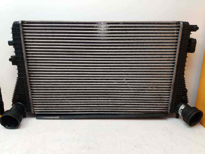 Intercooler VW GOLF V (1K1) 898878 | B-Parts