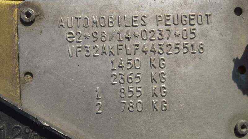 Front grille PEUGEOT 206 Hatchback (2A/C) 1.4 i 7804H5 | B-Parts