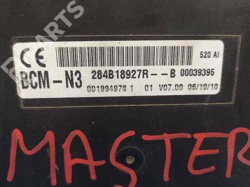 Fuse box RENAULT MASTER III Van (FV) 2.3 dCi 100 FWD (FV0A, FV0B, FV0G ...