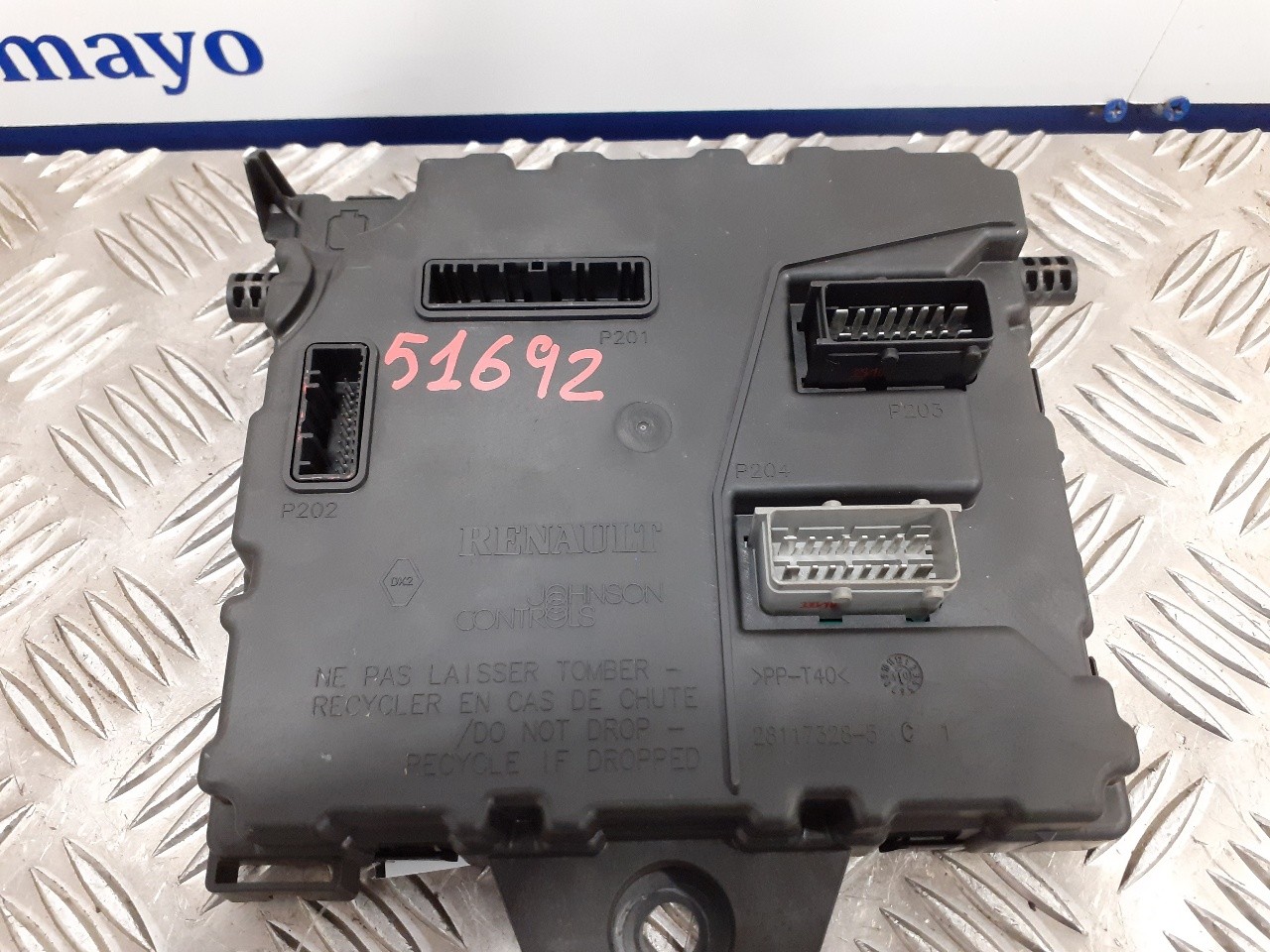Fuse box RENAULT MASTER III Van (FV) 2.3 dCi 125 FWD (FV0C, FV0D, FV0G, FV0H, FV0J, FV0K ...