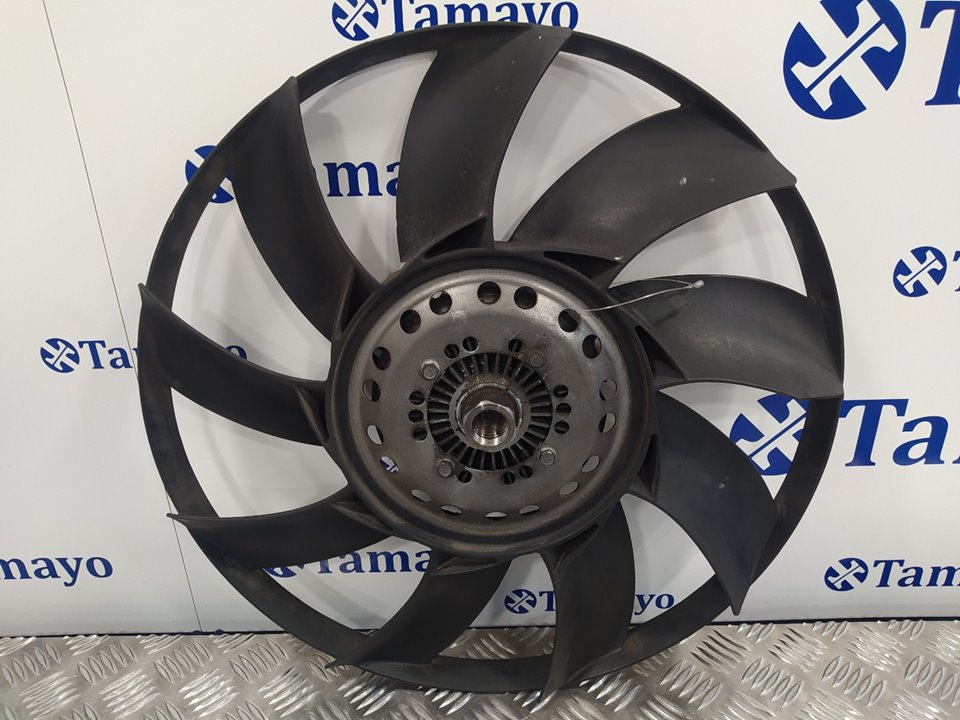Radiator fan BMW 7 (E38) 740 i, iL 8884263 | B-Parts