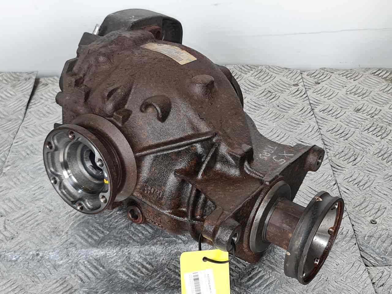 Rear differential BMW X5 (E53) 3.0 d 8150205 | B-Parts