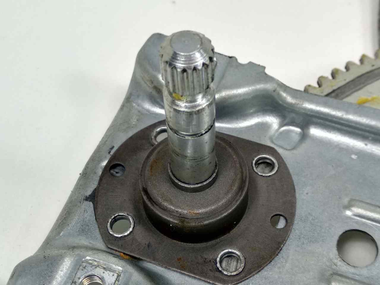 Rear right window mechanism TOYOTA YARIS (_P9_) 1.3 VVT-i (SCP90 ...