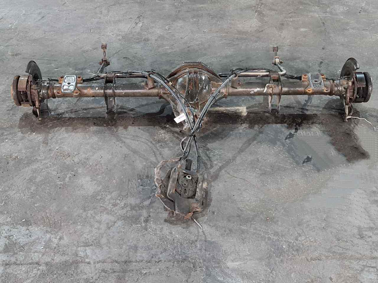 Hinterachse MERCEDES-BENZ SPRINTER 2-t Van (901, 902) 208 CDI ...