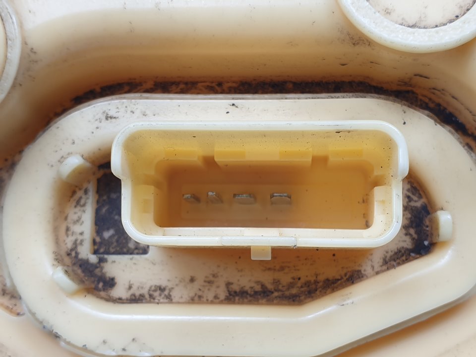 Pompe à carburant PEUGEOT 3008 II SUV (MC_, MR_, MJ_, M4_) 13648847 | B ...