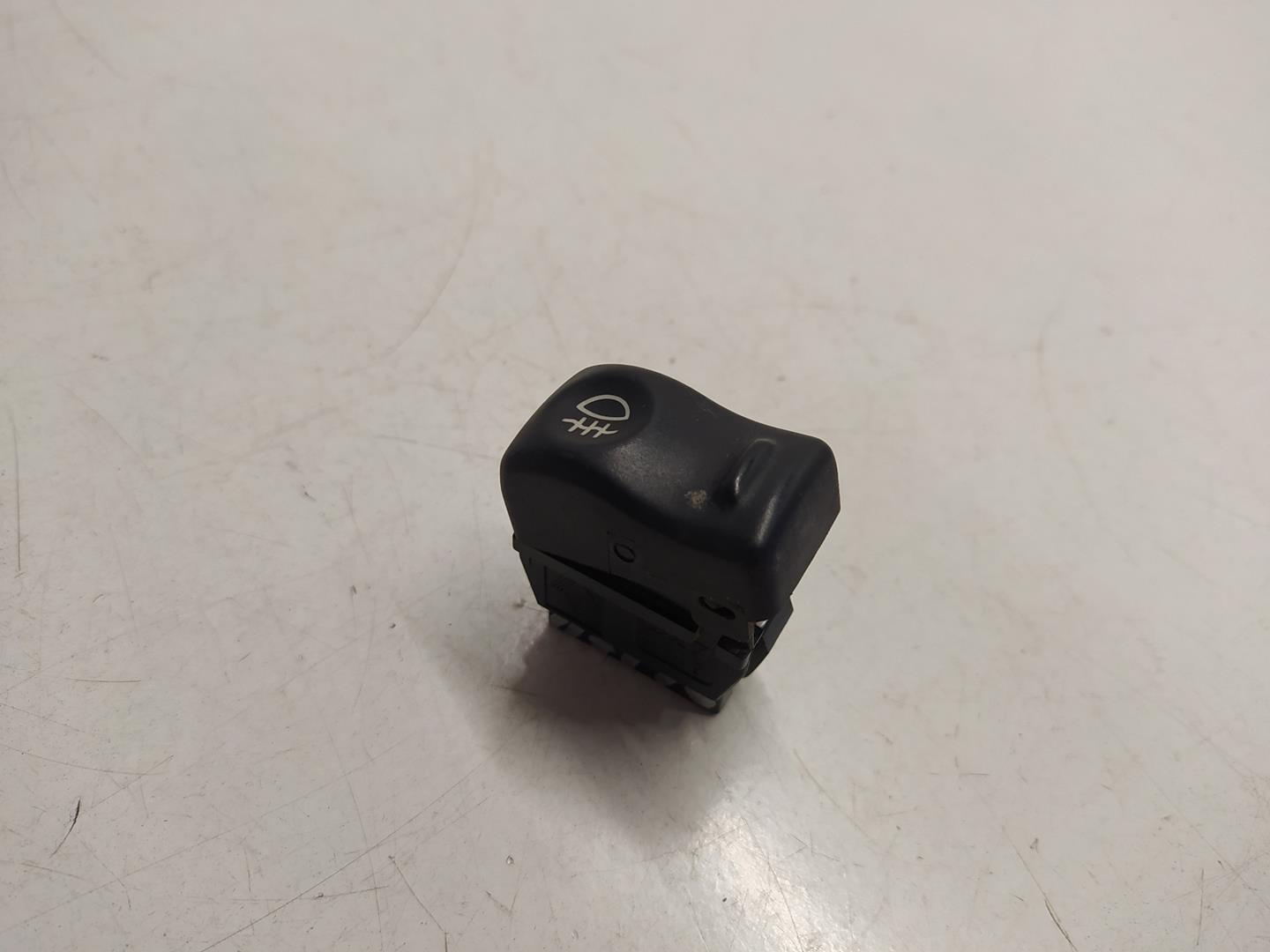 Switch RENAULT RAPID Box Body/MPV (F40_, G40_) 1.9 D (F40R) 11789190 ...