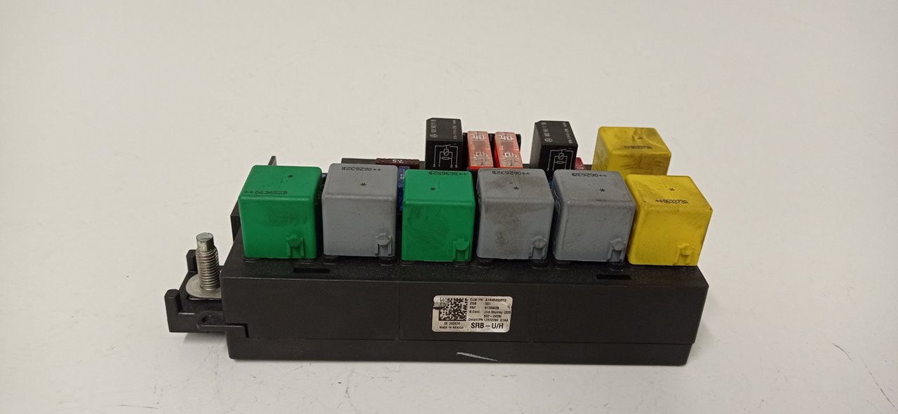 Fuse box MERCEDES-BENZ M-CLASS (W164) 7093805 | B-Parts