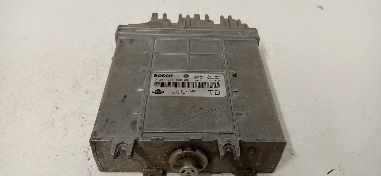 Centralita motor NISSAN TERRANO II (R20) 2.7 TD 4WD 7093082 | B-Parts